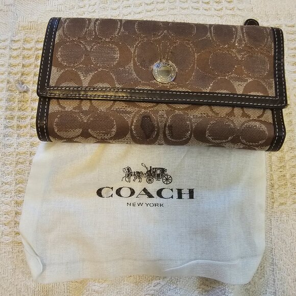 Coach | Bags | Coach Wallet Needs Help | Poshmark